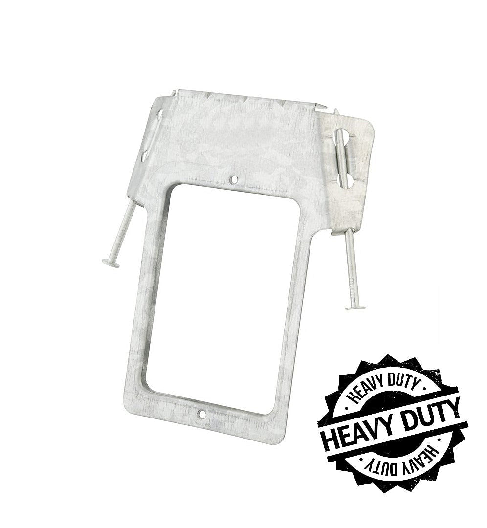 Vertical Stud Bracket with Nails | Ripper Online